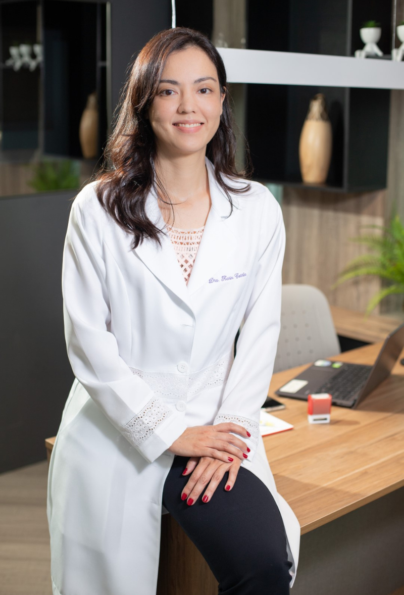 Karin Corrêa | Médica neurologista e acupunturista